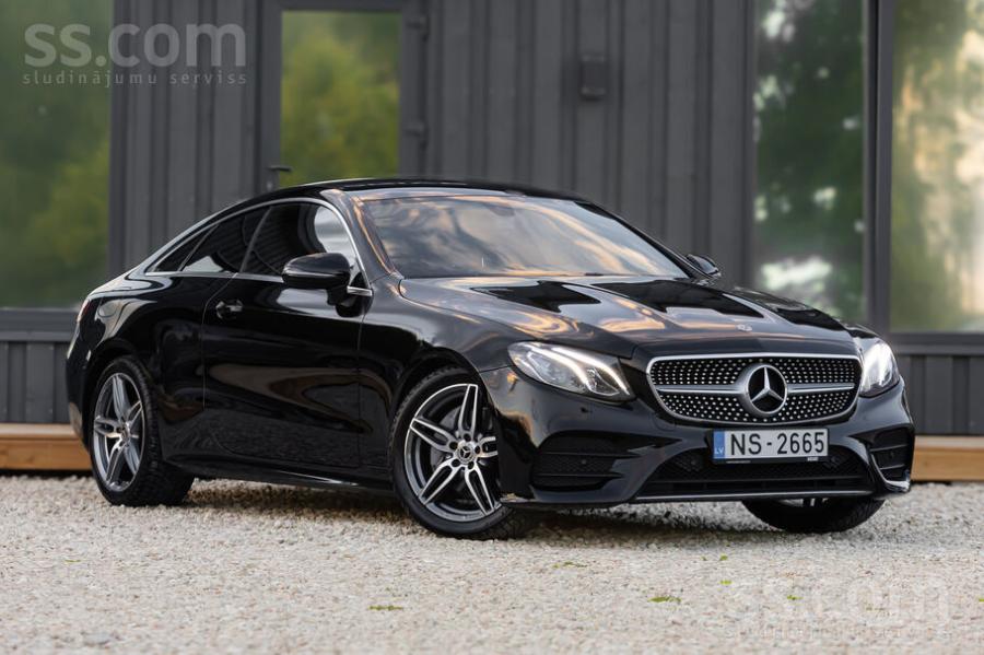 Black Mercedes-Benz E 300 2020 in Riga, with an engine capacity of 2.00 L and mileage of 149 thousand km for 32900 €, photo 3 on AUTOMOTO.COM.LV