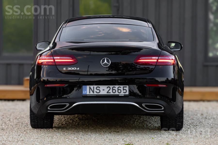 Black Mercedes-Benz E 300 2020 in Riga, with an engine capacity of 2.00 L and mileage of 149 thousand km for 32900 €, photo 7 on AUTOMOTO.COM.LV