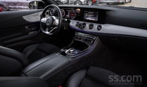 Black Mercedes-Benz E 300 2020 in Riga, with an engine capacity of 2.00 L and mileage of 149 thousand km for 32900 €, photo 8 on AUTOMOTO.COM.LV