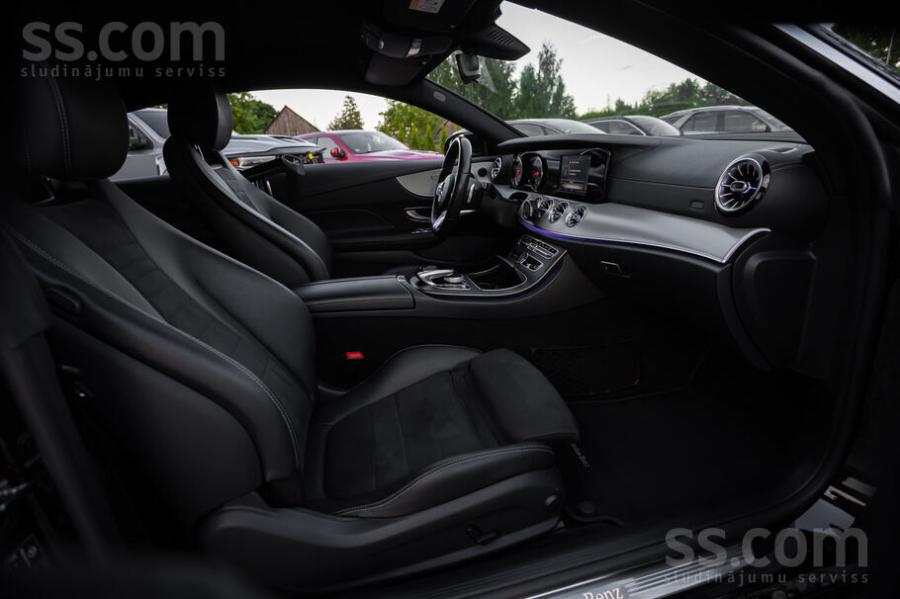 Black Mercedes-Benz E 300 2020 in Riga, with an engine capacity of 2.00 L and mileage of 149 thousand km for 32900 €, photo 10 on AUTOMOTO.COM.LV