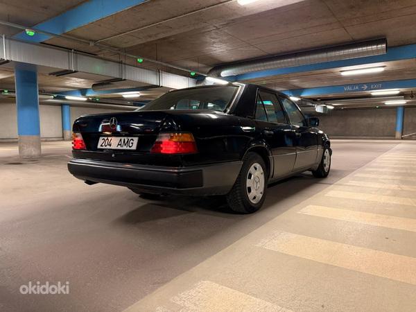 Melns Mercedes-Benz E 300 1991 Tallina, ar dzinēja tilpumu 3.00 L un nobraukumu 285 tūkst. km par 6600 €, foto 4 vietnē AUTOMOTO.COM.LV