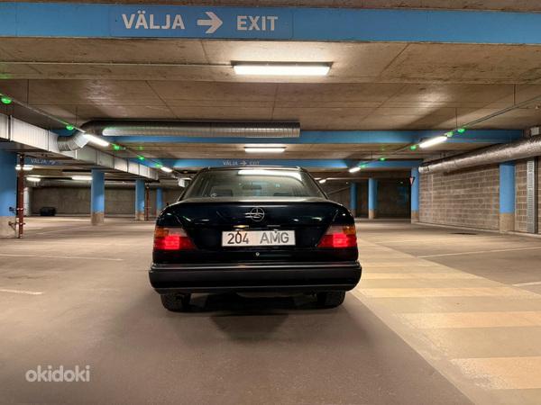 Melns Mercedes-Benz E 300 1991 Tallina, ar dzinēja tilpumu 3.00 L un nobraukumu 285 tūkst. km par 6600 €, foto 6 vietnē AUTOMOTO.COM.LV