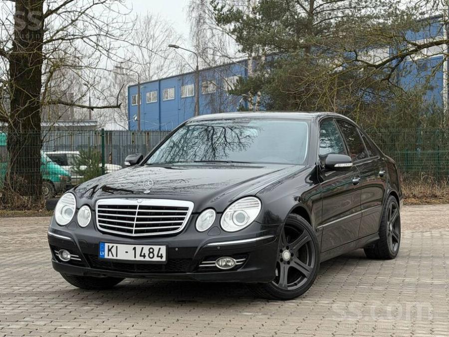 Melns Mercedes-Benz E 300 2008 Rīga, ar dzinēja tilpumu 3.00 L un nobraukumu 0 tūkst. km par 5250 €, foto 1 vietnē AUTOMOTO.COM.LV