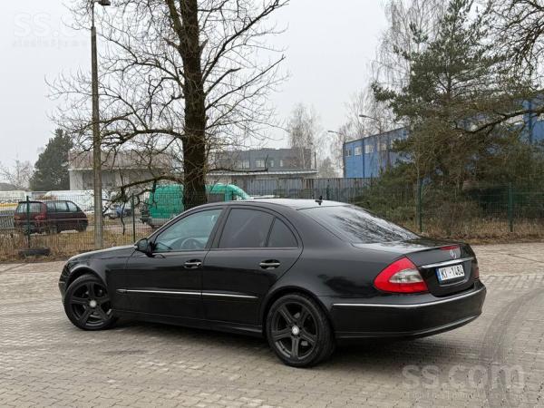 Melns Mercedes-Benz E 300 2008 Rīga, ar dzinēja tilpumu 3.00 L un nobraukumu 0 tūkst. km par 5250 €, foto 10 vietnē AUTOMOTO.COM.LV
