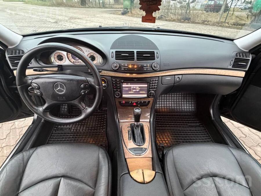 Melns Mercedes-Benz E 300 2008 Rīga, ar dzinēja tilpumu 3.00 L un nobraukumu 0 tūkst. km par 5250 €, foto 14 vietnē AUTOMOTO.COM.LV