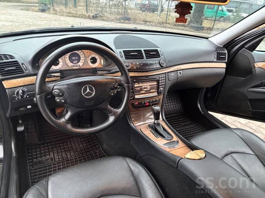 Melns Mercedes-Benz E 300 2008 Rīga, ar dzinēja tilpumu 3.00 L un nobraukumu 0 tūkst. km par 5250 €, foto 15 vietnē AUTOMOTO.COM.LV