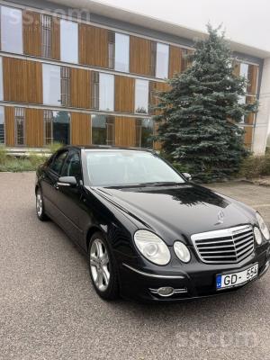 Melns Mercedes-Benz E 300 2009 Jūrmala, ar dzinēja tilpumu 3.00 L un nobraukumu 372 tūkst. km par 4995 €, foto 3 vietnē AUTOMOTO.COM.LV
