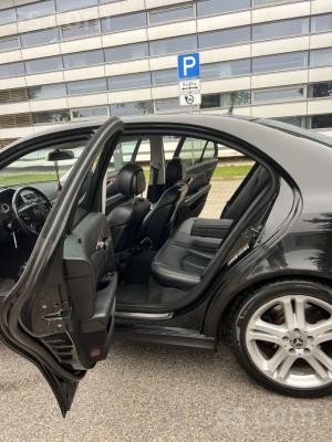 Melns Mercedes-Benz E 300 2009 Jūrmala, ar dzinēja tilpumu 3.00 L un nobraukumu 372 tūkst. km par 4995 €, foto 11 vietnē AUTOMOTO.COM.LV