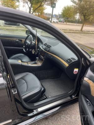 Melns Mercedes-Benz E 300 2009 Jūrmala, ar dzinēja tilpumu 3.00 L un nobraukumu 372 tūkst. km par 4995 €, foto 17 vietnē AUTOMOTO.COM.LV