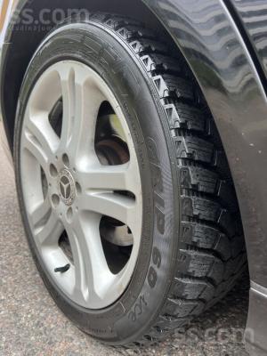 Melns Mercedes-Benz E 300 2009 Jūrmala, ar dzinēja tilpumu 3.00 L un nobraukumu 372 tūkst. km par 4995 €, foto 20 vietnē AUTOMOTO.COM.LV