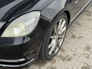 Melns Mercedes-Benz E 300 2010 Viļņa, ar dzinēja tilpumu 3.00 L un nobraukumu 322 tūkst. km par 4400 €, foto 11 vietnē AUTOMOTO.COM.LV