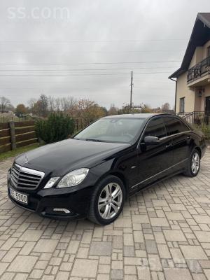 Melns Mercedes-Benz E 300 2010 Jelgava, ar dzinēja tilpumu 3.00 L un nobraukumu 293 tūkst. km par 6300 €, foto 4 vietnē AUTOMOTO.COM.LV
