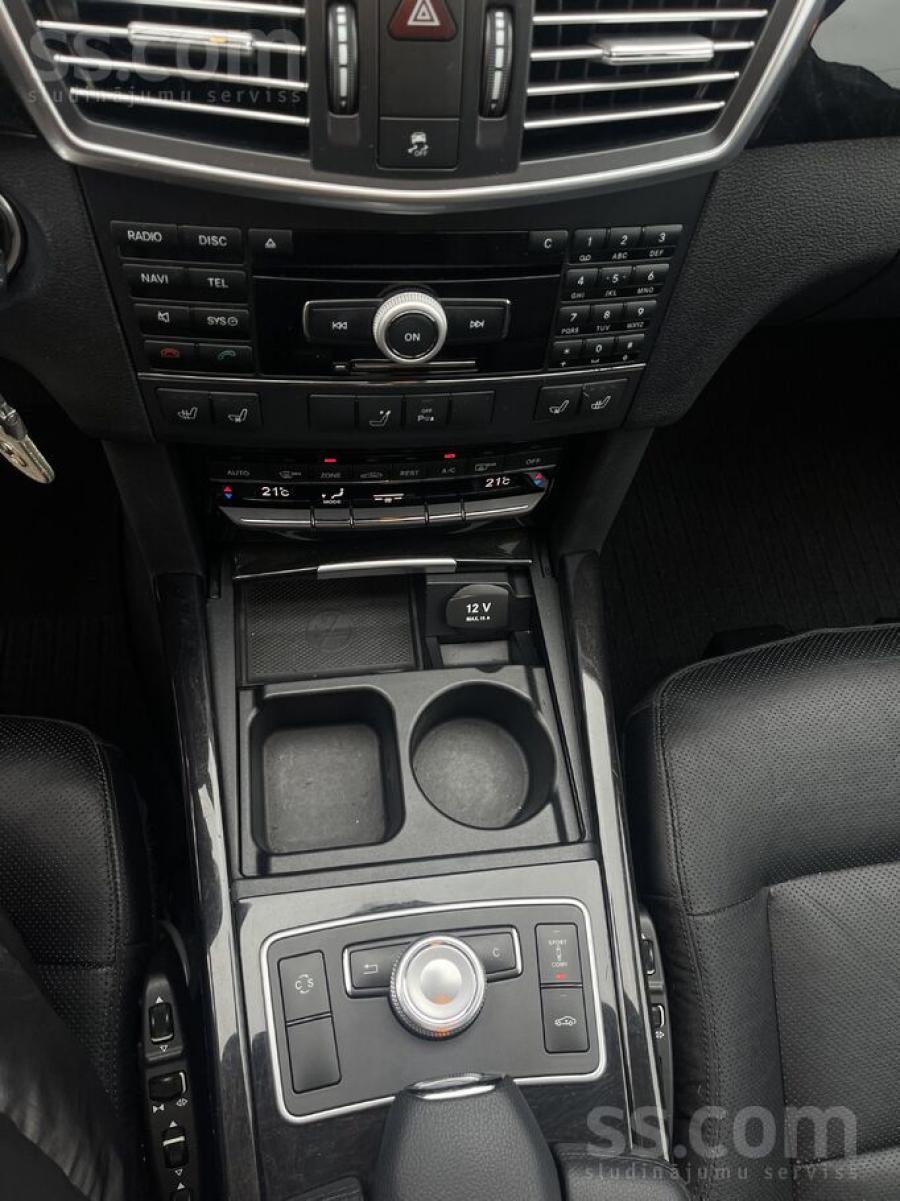 Melns Mercedes-Benz E 300 2010 Jelgava, ar dzinēja tilpumu 3.00 L un nobraukumu 293 tūkst. km par 6300 €, foto 5 vietnē AUTOMOTO.COM.LV