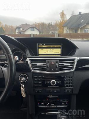 Melns Mercedes-Benz E 300 2010 Jelgava, ar dzinēja tilpumu 3.00 L un nobraukumu 293 tūkst. km par 6300 €, foto 6 vietnē AUTOMOTO.COM.LV