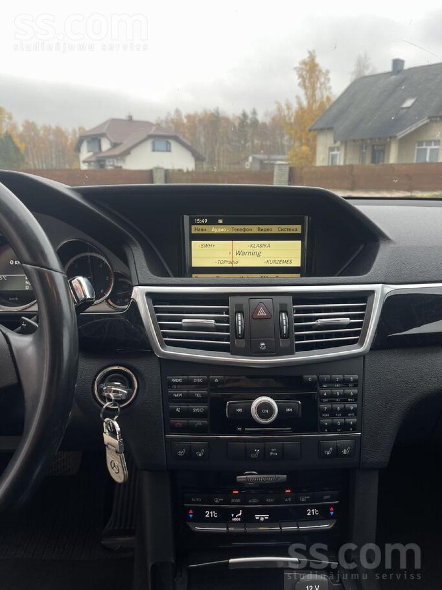Melns Mercedes-Benz E 300 2010 Jelgava, ar dzinēja tilpumu 3.00 L un nobraukumu 293 tūkst. km par 6300 €, foto 6 vietnē AUTOMOTO.COM.LV