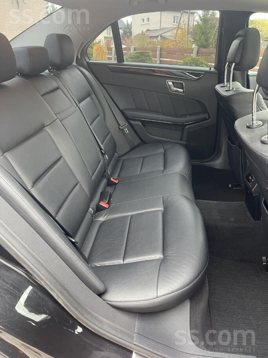 Melns Mercedes-Benz E 300 2010 Jelgava, ar dzinēja tilpumu 3.00 L un nobraukumu 293 tūkst. km par 6300 €, foto 10 vietnē AUTOMOTO.COM.LV