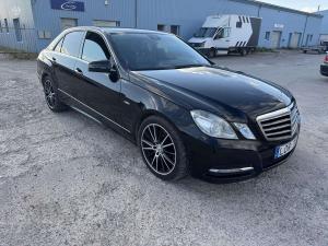 Melns Mercedes-Benz E 300 2011 Kauņa, ar dzinēja tilpumu 2.99 L un nobraukumu 250 tūkst. km par 7500 €, foto 4 vietnē AUTOMOTO.COM.LV