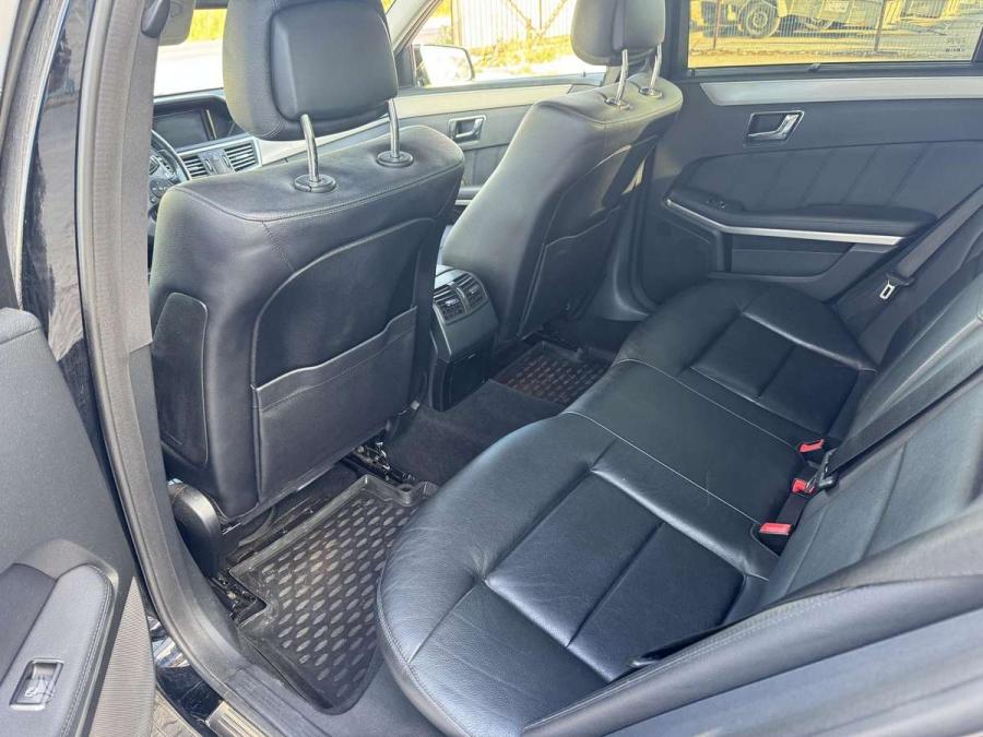 Melns Mercedes-Benz E 300 2011 Kauņa, ar dzinēja tilpumu 2.99 L un nobraukumu 250 tūkst. km par 7500 €, foto 9 vietnē AUTOMOTO.COM.LV