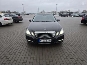 Melns Mercedes-Benz E 300 2012 Marijampole, ar dzinēja tilpumu 3.00 L un nobraukumu 360 tūkst. km par 7500 €, foto 2 vietnē AUTOMOTO.COM.LV
