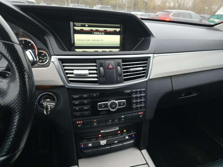 Melns Mercedes-Benz E 300 2012 Marijampole, ar dzinēja tilpumu 3.00 L un nobraukumu 360 tūkst. km par 7500 €, foto 18 vietnē AUTOMOTO.COM.LV