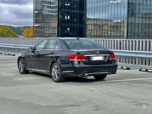 Black Mercedes-Benz E 300 2013 in Vilnius, with an engine capacity of 2.14 L and mileage of 240 thousand km for 6700 €, photo 10 on AUTOMOTO.COM.LV
