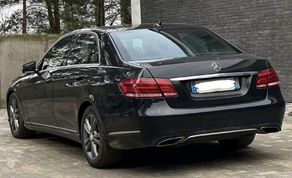Melns Mercedes-Benz E 300 2013 Viļņa, ar dzinēja tilpumu 2.10 L un nobraukumu 260 tūkst. km par 7999 €, foto 6 vietnē AUTOMOTO.COM.LV