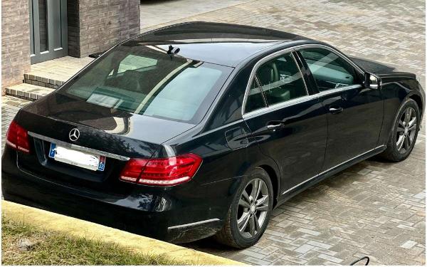 Melns Mercedes-Benz E 300 2013 Viļņa, ar dzinēja tilpumu 2.10 L un nobraukumu 260 tūkst. km par 7999 €, foto 10 vietnē AUTOMOTO.COM.LV