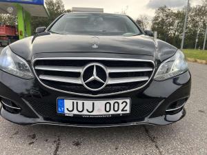 Melns Mercedes-Benz E 300 2013 Viļņa, ar dzinēja tilpumu 2.10 L un nobraukumu 300 tūkst. km par 9500 €, foto 2 vietnē AUTOMOTO.COM.LV