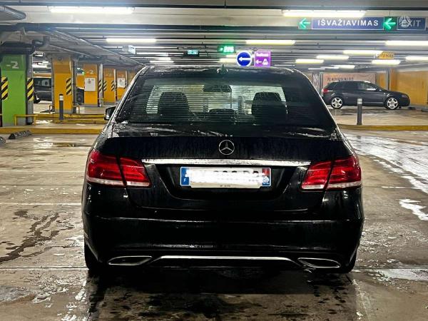Melns Mercedes-Benz E 300 2013 Viļņa, ar dzinēja tilpumu 0.00 L un nobraukumu 245 tūkst. km par 7700 €, foto 3 vietnē AUTOMOTO.COM.LV