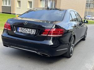 Черный Мерседес Е 300 2013 в Вильнюс, объемом двигателя 3.00 л и пробегом 300 тыс. км за 13000 €, фото 8 на AUTOMOTO.COM.LV