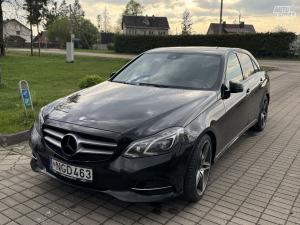 Черный Мерседес Е 300 2013 в Вильнюс, объемом двигателя 3.00 л и пробегом 300 тыс. км за 13000 €, фото 17 на AUTOMOTO.COM.LV