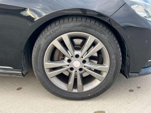 Black Mercedes-Benz E 300 2013 in Kaunas, with an engine capacity of 2.14 L and mileage of 245 thousand km for 7700 €, photo 7 on AUTOMOTO.COM.LV