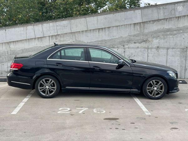 Black Mercedes-Benz E 300 2013 in Kaunas, with an engine capacity of 2.14 L and mileage of 245 thousand km for 7700 €, photo 10 on AUTOMOTO.COM.LV