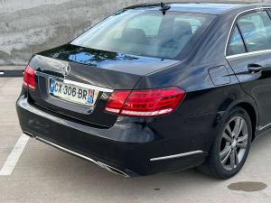 Black Mercedes-Benz E 300 2013 in Kaunas, with an engine capacity of 2.14 L and mileage of 245 thousand km for 7700 €, photo 12 on AUTOMOTO.COM.LV