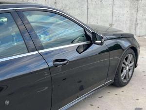 Black Mercedes-Benz E 300 2013 in Kaunas, with an engine capacity of 2.14 L and mileage of 245 thousand km for 7700 €, photo 15 on AUTOMOTO.COM.LV