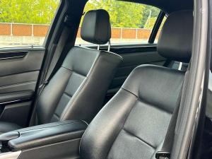 Black Mercedes-Benz E 300 2013 in Kaunas, with an engine capacity of 2.14 L and mileage of 245 thousand km for 7700 €, photo 22 on AUTOMOTO.COM.LV