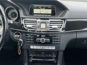 Black Mercedes-Benz E 300 2013 in Kaunas, with an engine capacity of 2.14 L and mileage of 245 thousand km for 7700 €, photo 24 on AUTOMOTO.COM.LV