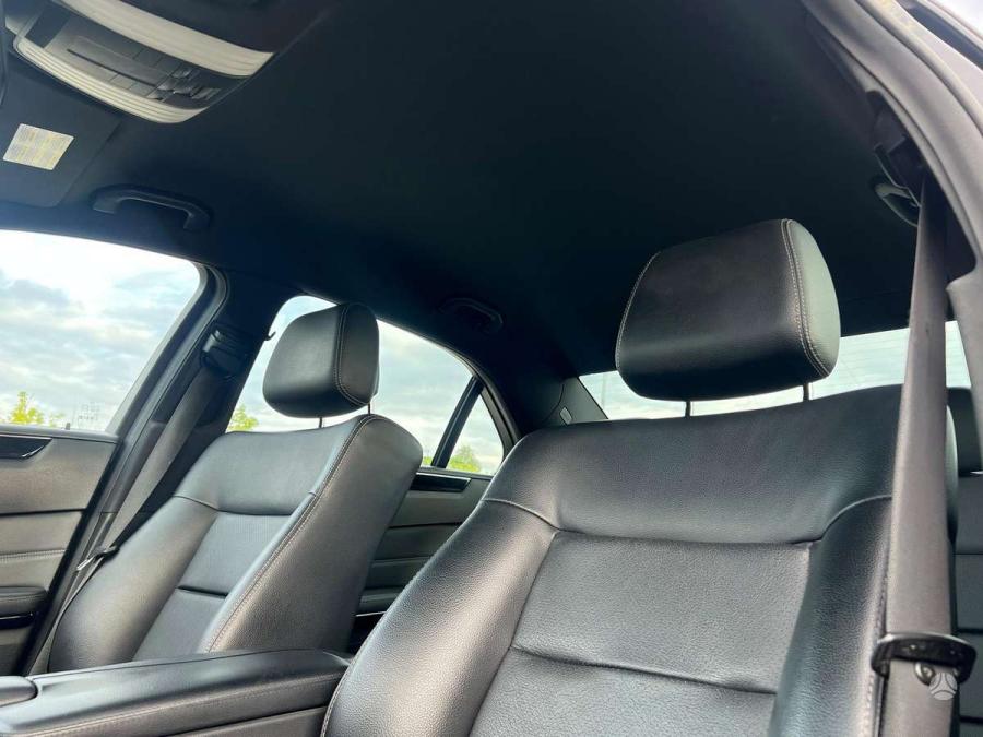 Black Mercedes-Benz E 300 2013 in Kaunas, with an engine capacity of 2.14 L and mileage of 245 thousand km for 7700 €, photo 27 on AUTOMOTO.COM.LV