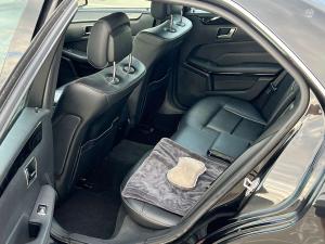 Black Mercedes-Benz E 300 2013 in Vilnius, with an engine capacity of 2.14 L and mileage of 245 thousand km for 6950 €, photo 14 on AUTOMOTO.COM.LV