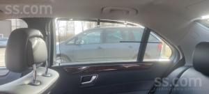 Melns Mercedes-Benz E 300 2015 Daugavpils, ar dzinēja tilpumu 2.20 L un nobraukumu 288 tūkst. km par 13600 €, foto 9 vietnē AUTOMOTO.COM.LV