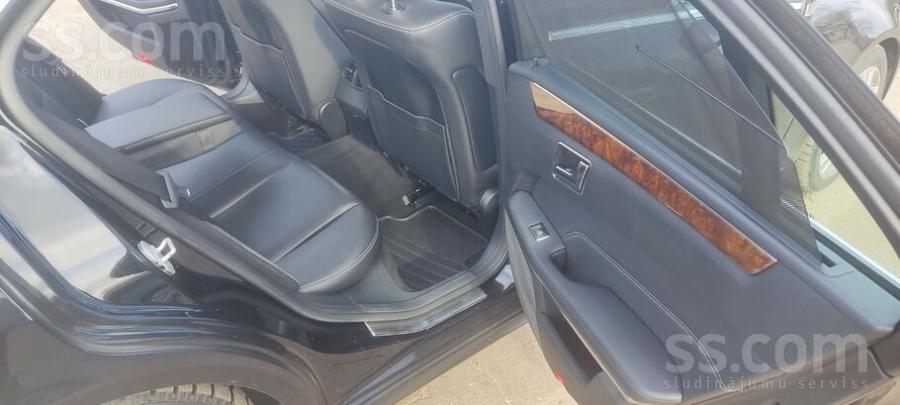 Melns Mercedes-Benz E 300 2015 Daugavpils, ar dzinēja tilpumu 2.20 L un nobraukumu 288 tūkst. km par 13600 €, foto 13 vietnē AUTOMOTO.COM.LV