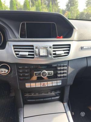 Melns Mercedes-Benz E 300 2015 Kauņa, ar dzinēja tilpumu 0.00 L un nobraukumu 216 tūkst. km par 6200 €, foto 10 vietnē AUTOMOTO.COM.LV