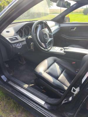 Melns Mercedes-Benz E 300 2015 Kauņa, ar dzinēja tilpumu 0.00 L un nobraukumu 216 tūkst. km par 6200 €, foto 12 vietnē AUTOMOTO.COM.LV