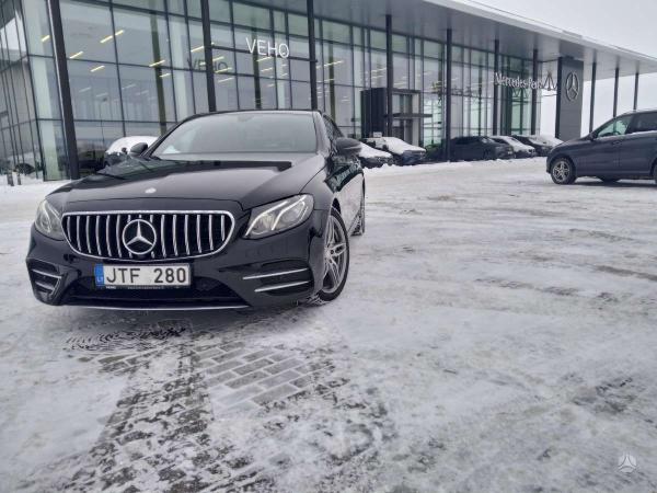Melns Mercedes-Benz E 300 2017 Klaipėda, ar dzinēja tilpumu 1.99 L un nobraukumu 195 tūkst. km par 20700 €, foto 1 vietnē AUTOMOTO.COM.LV