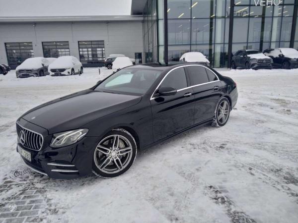 Melns Mercedes-Benz E 300 2017 Klaipėda, ar dzinēja tilpumu 1.99 L un nobraukumu 195 tūkst. km par 20700 €, foto 2 vietnē AUTOMOTO.COM.LV