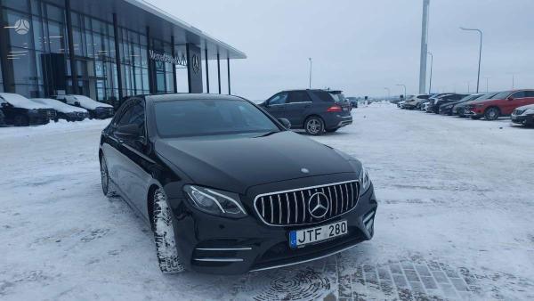 Melns Mercedes-Benz E 300 2017 Klaipėda, ar dzinēja tilpumu 1.99 L un nobraukumu 195 tūkst. km par 20700 €, foto 5 vietnē AUTOMOTO.COM.LV