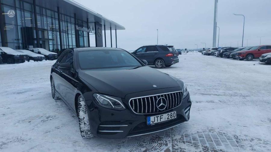 Melns Mercedes-Benz E 300 2017 Klaipėda, ar dzinēja tilpumu 1.99 L un nobraukumu 195 tūkst. km par 20700 €, foto 5 vietnē AUTOMOTO.COM.LV