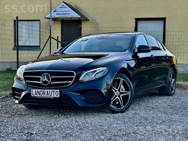 Черный Мерседес Е 300 2019 в Тукумс, объемом двигателя 2.00 л и пробегом 235 тыс. км за 22900 €, фото 1 на AUTOMOTO.COM.LV