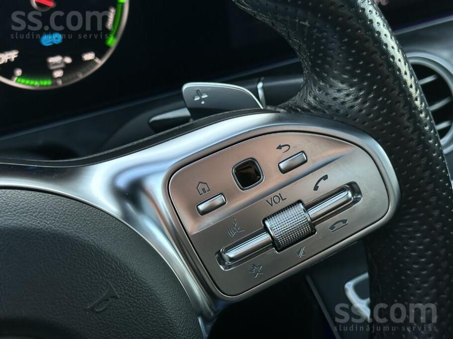 Черный Мерседес Е 300 2019 в Тукумс, объемом двигателя 2.00 л и пробегом 235 тыс. км за 22900 €, фото 31 на AUTOMOTO.COM.LV
