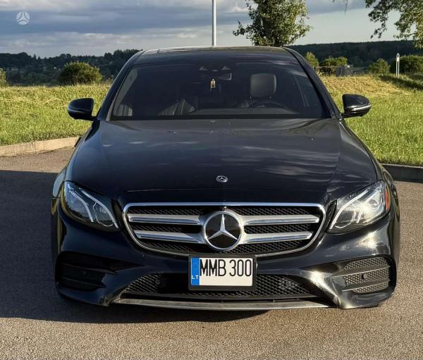 Black Mercedes-Benz E 300 2019 in Jurbarkas, with an engine capacity of 1.99 L and mileage of 69 thousand km for 27000 €, photo 1 on AUTOMOTO.COM.LV